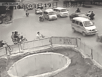 Dumb Motorcycle Driver Bumps Into Cars And Falls Into A Pit | Best ...