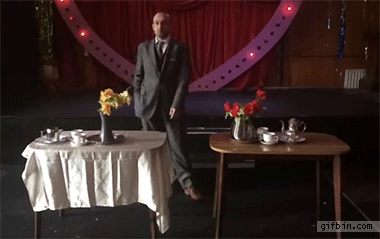 Mat Ricardo Tablecloth Trick | Best Funny Gifs Updated Daily